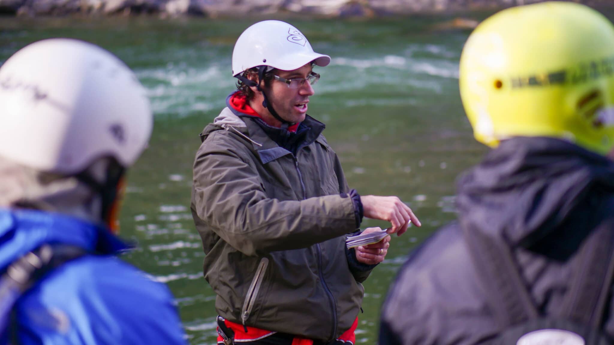 Paddling School Vernon - Canoe Training Courses and Canoeing Lessons